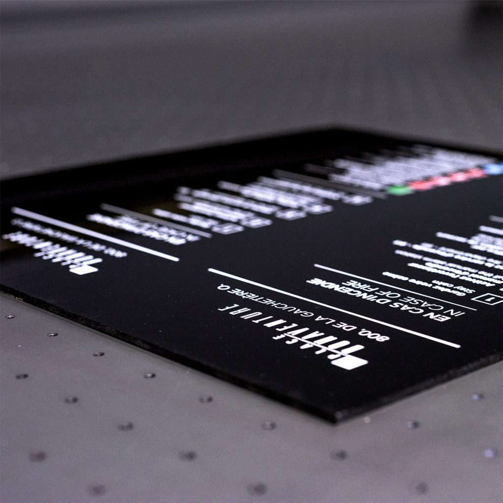 Signage, Signs and Wide-format Printing Montreal - Rubiks